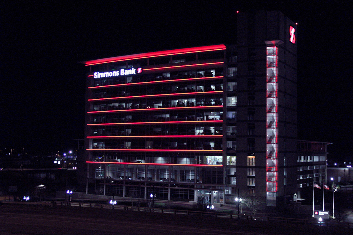 Simmons Bank Shouting Name From Rooftops