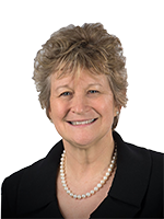 Why Are Banks Shuttering Branches? (Julie Stackhouse Commentary)